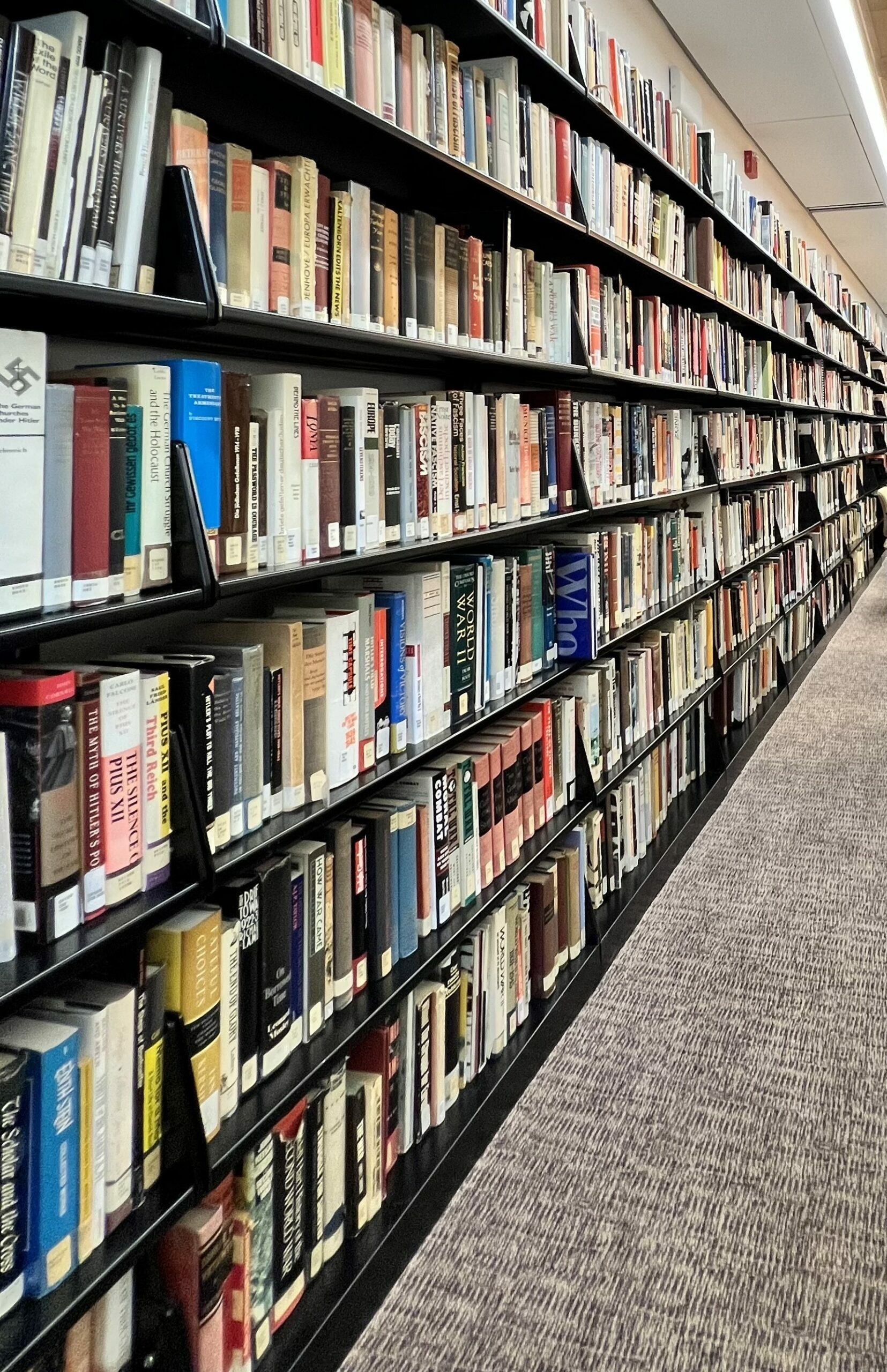 Visit the Library & Archives - JFCS Holocaust Center